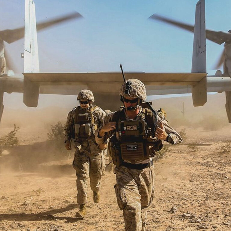 JUGGERNAUTE CASE ARMOR.MOUNT PLATE CARRIER PALS/MOLLE (TABLET) | 七洋交産 ...